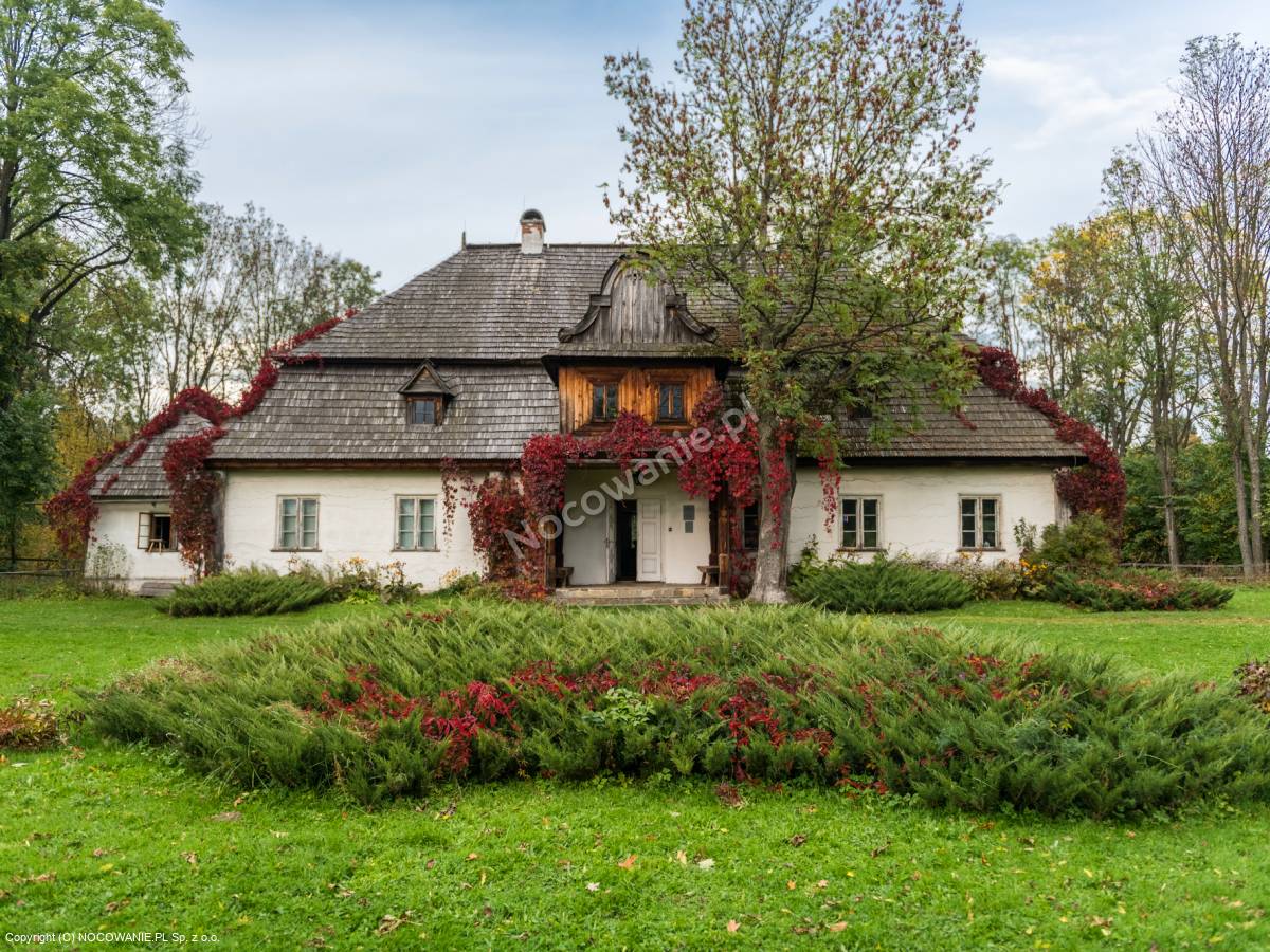 Dworek szlachecki w Łopusznej Łopuszna: cennik, bilety, godziny ...